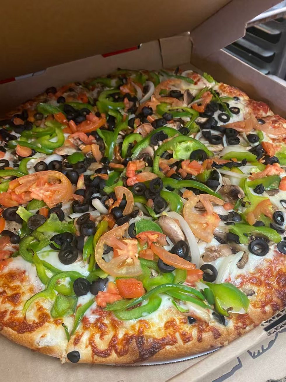 Barro's Pizza | Pizza restaurant | Online Order | Walnut | CA