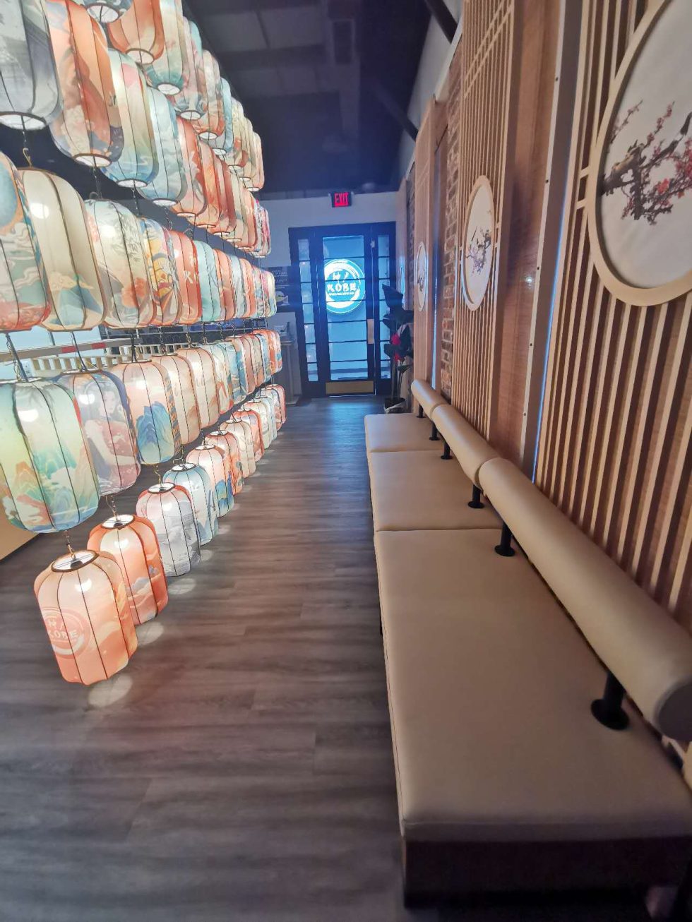 Home - Kobe Revolving Sushi Bar