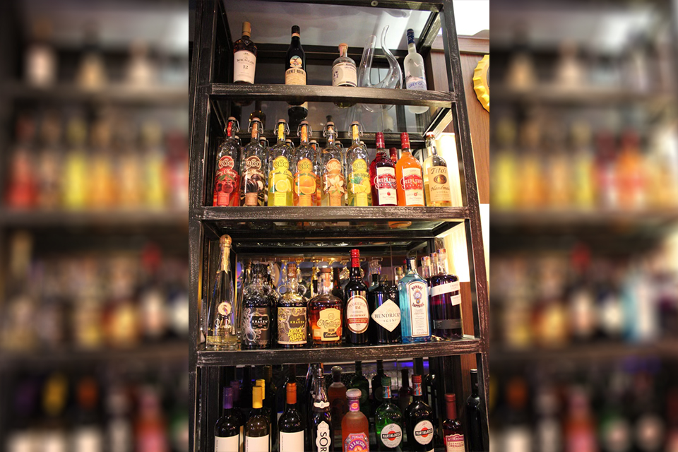 Pier 8 - Seafood Restaurant | Online Order | Arvada | CO